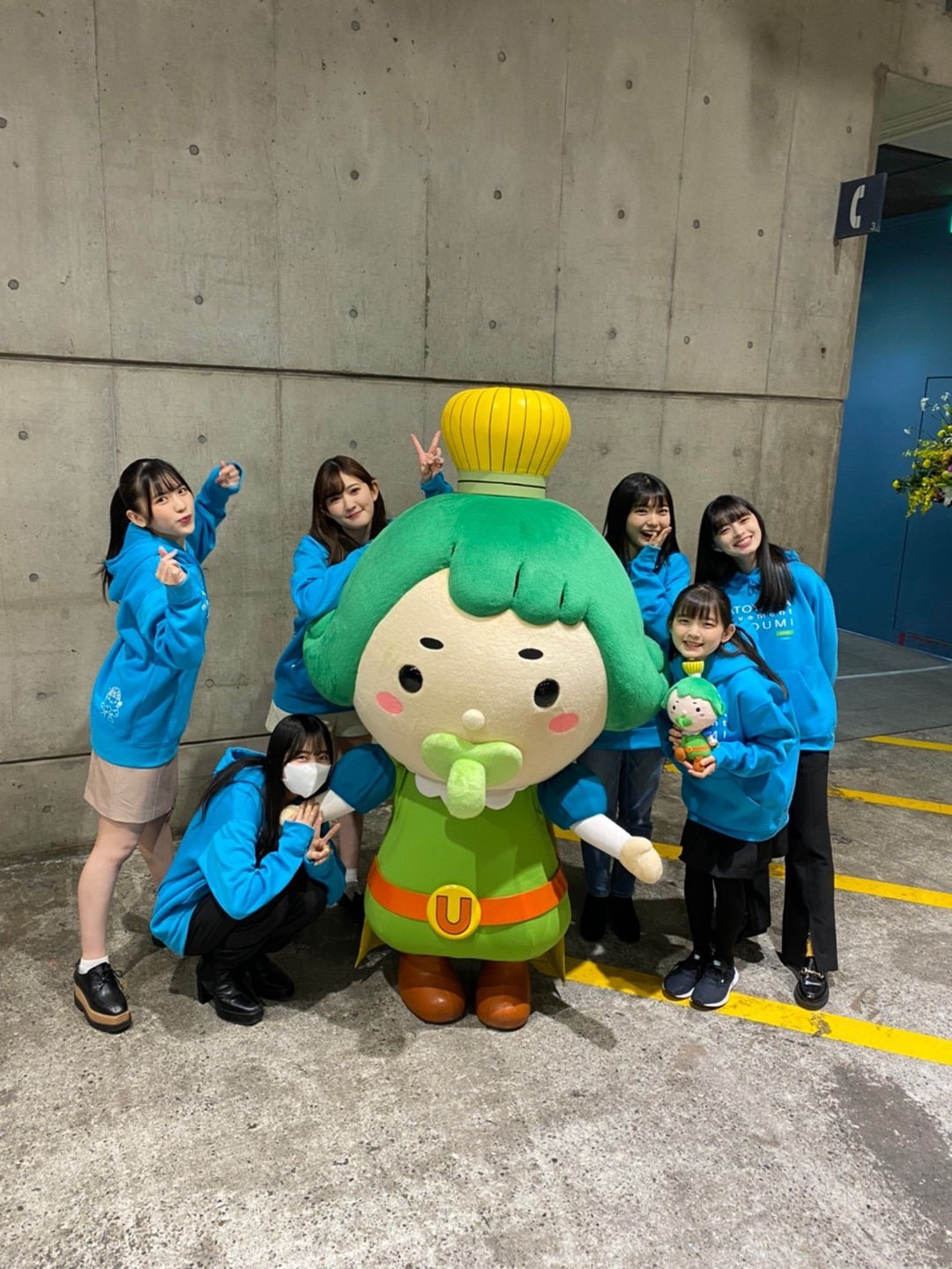ANGERME, Ise Reira, Kamikokuryou Moe, Kawamura Ayano, Tamenaga Shion ...