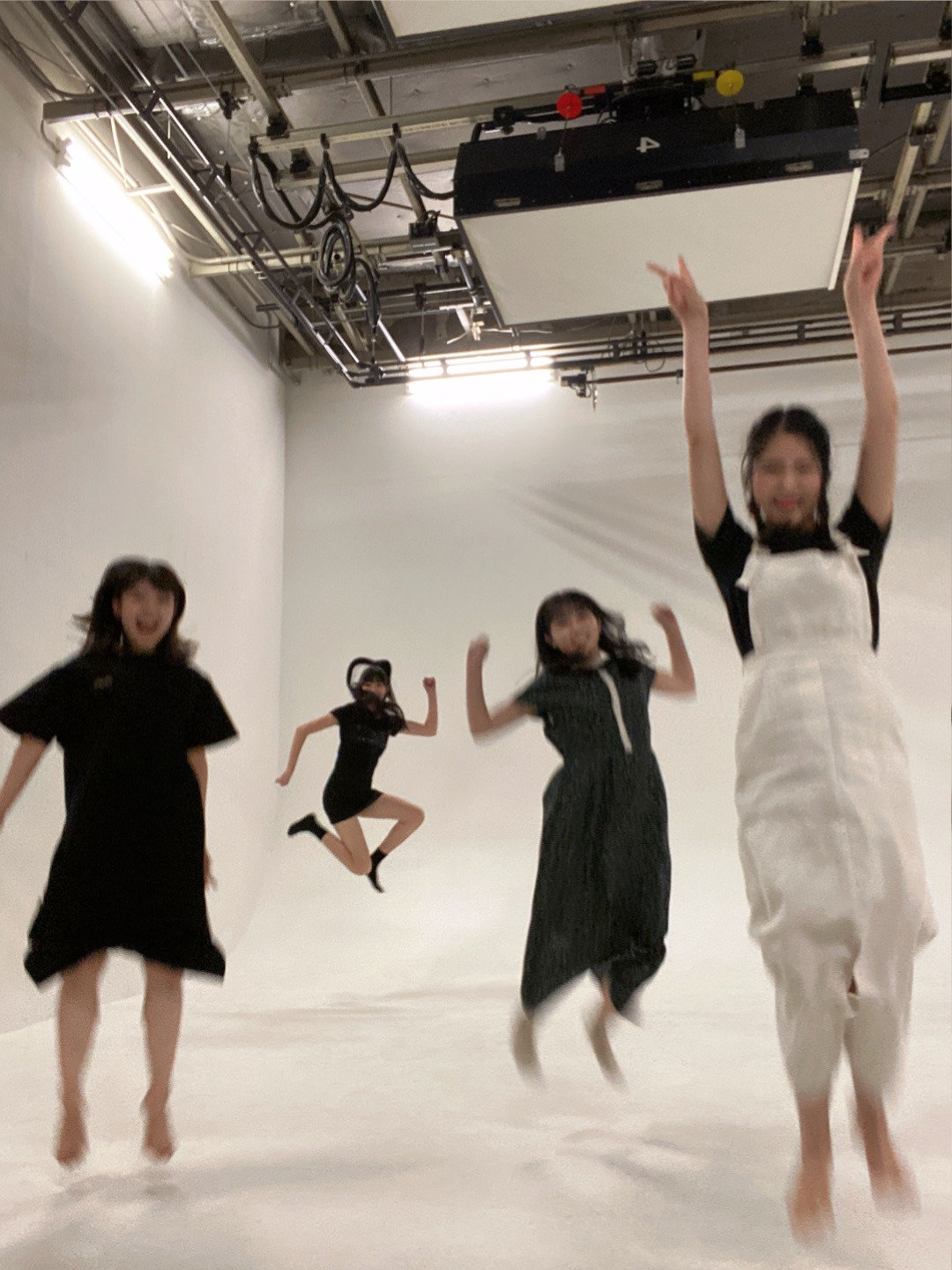 CHICA TETSU, Eguchi Saya, Ichioka Reina, Nishida Shiori, Shimakura Rika ...