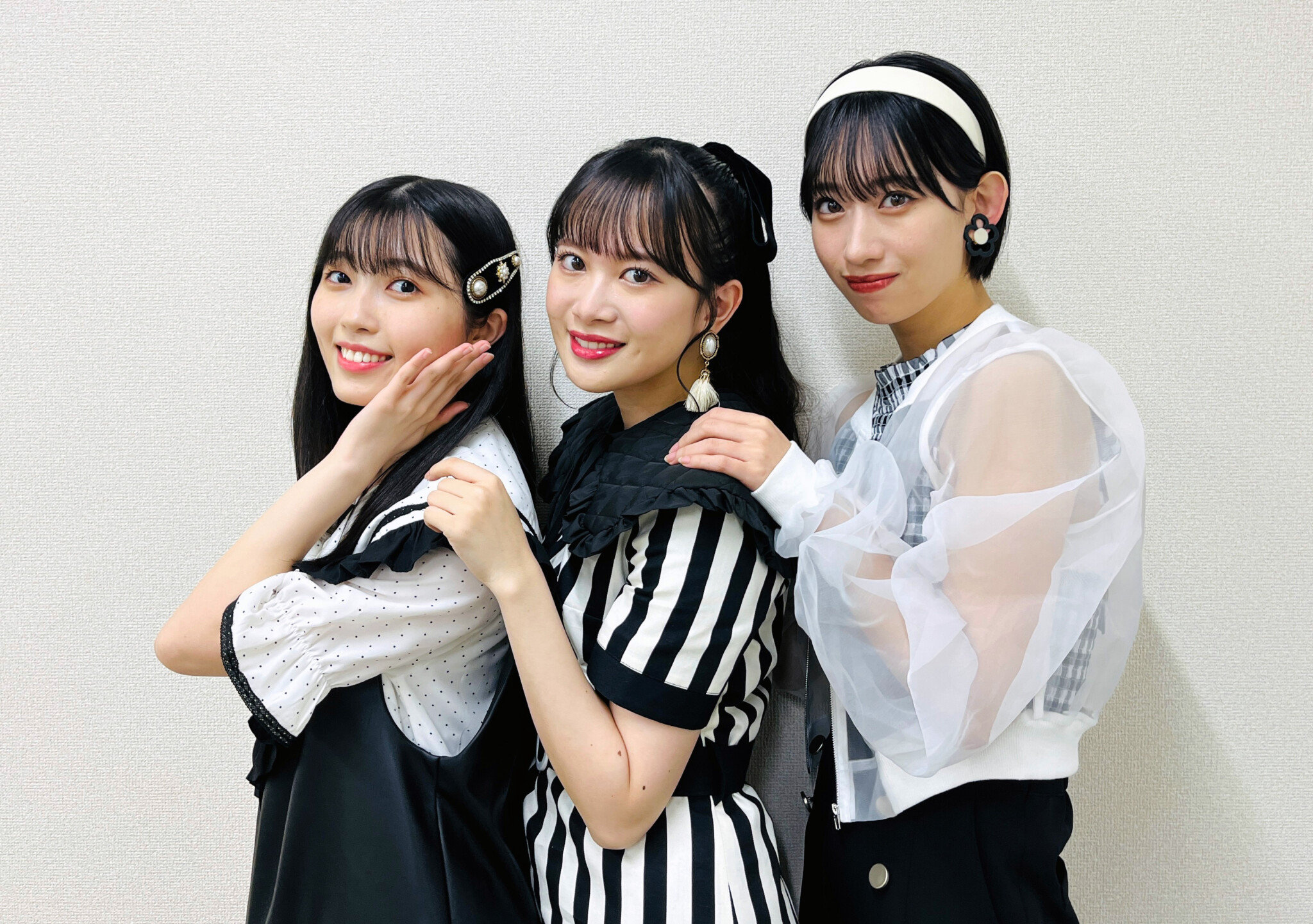 Maeda Kokoro, Nishida Shiori, Satoyoshi Utano - Picture Board - Hello ...