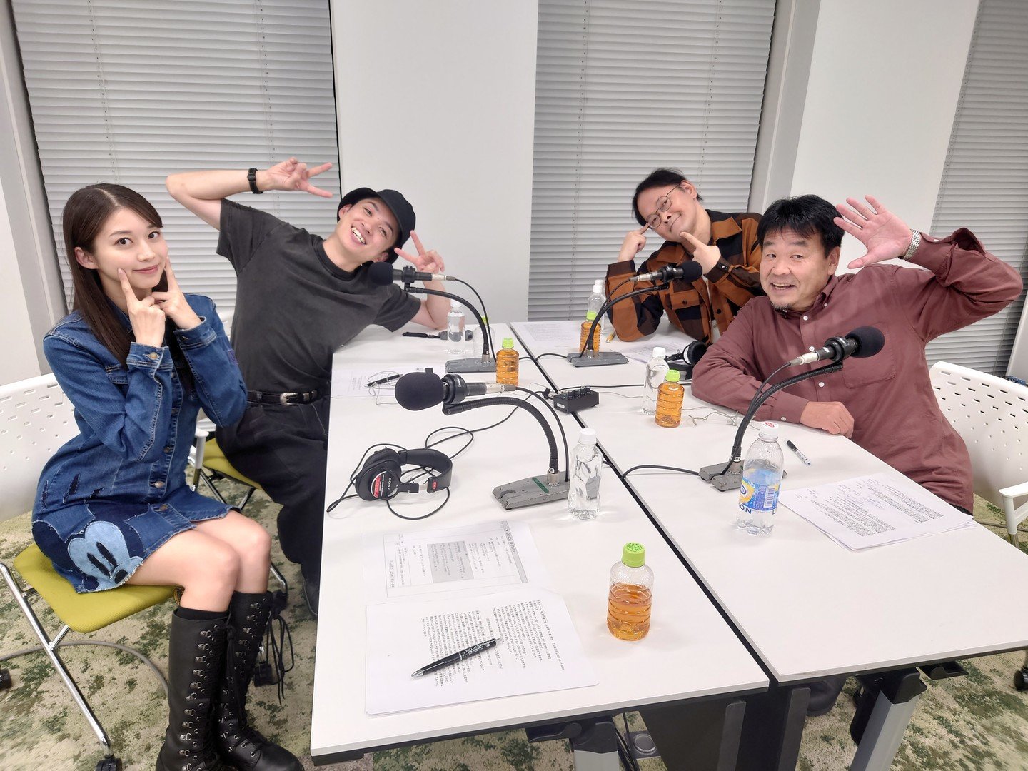 Picture Board - Hello!Online