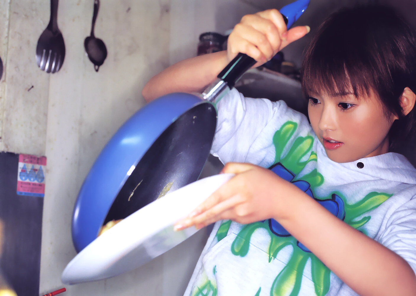 Abe - Gallery - Hello!Online